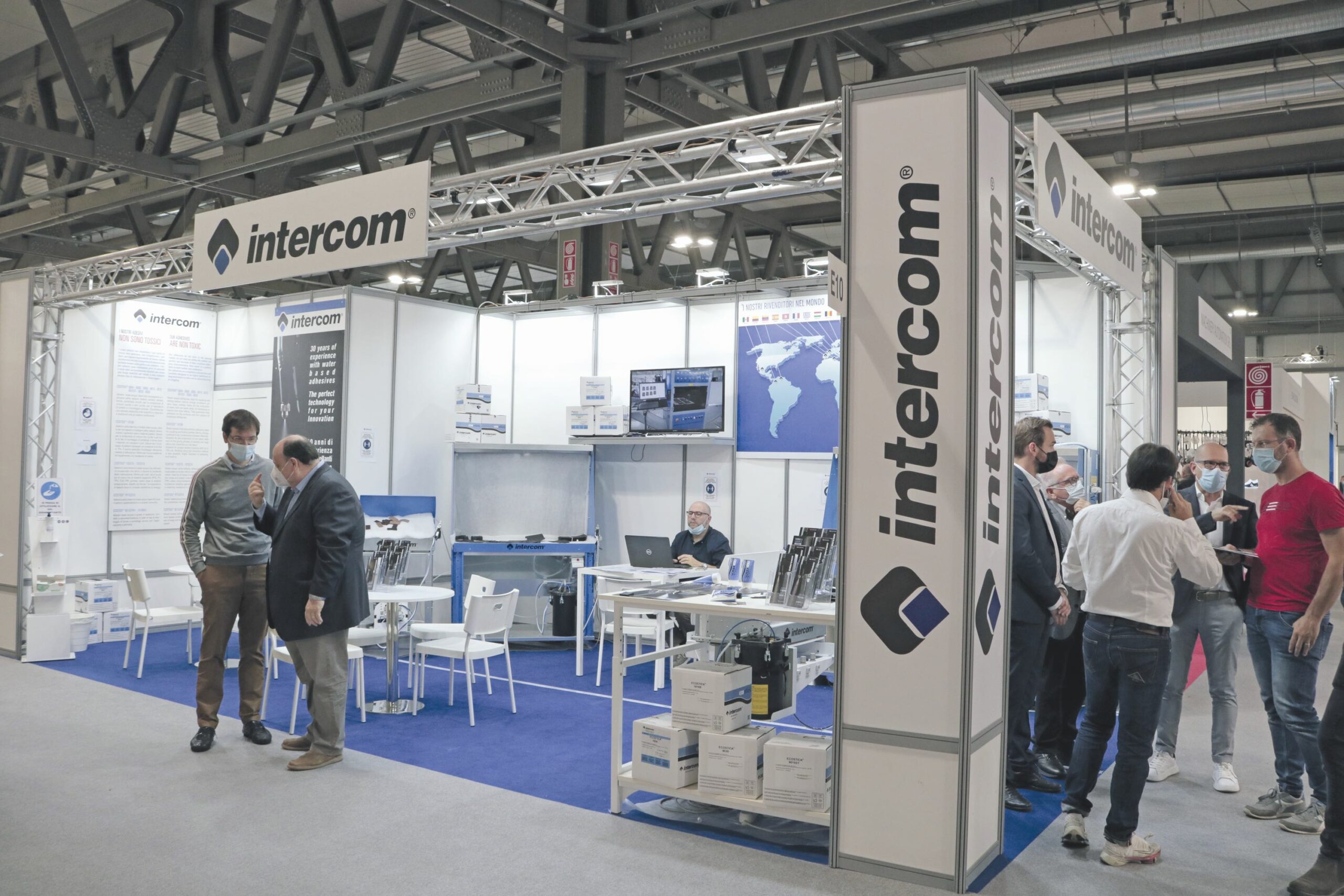 Intercom develops compact and ductile glue application systems and ...