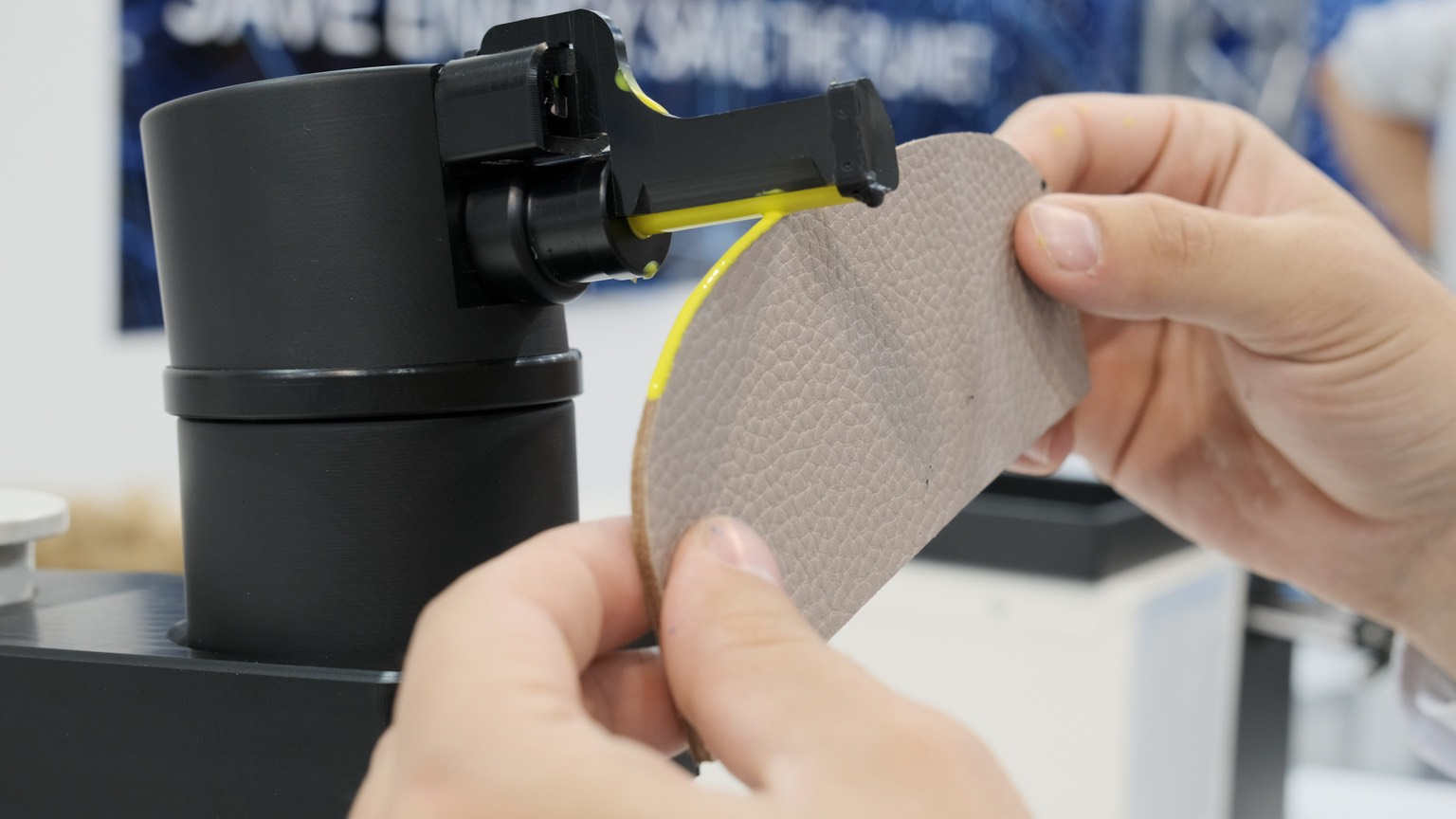 PL PROJECT: Innovative edge dyeing system | Simac Tanning Tech