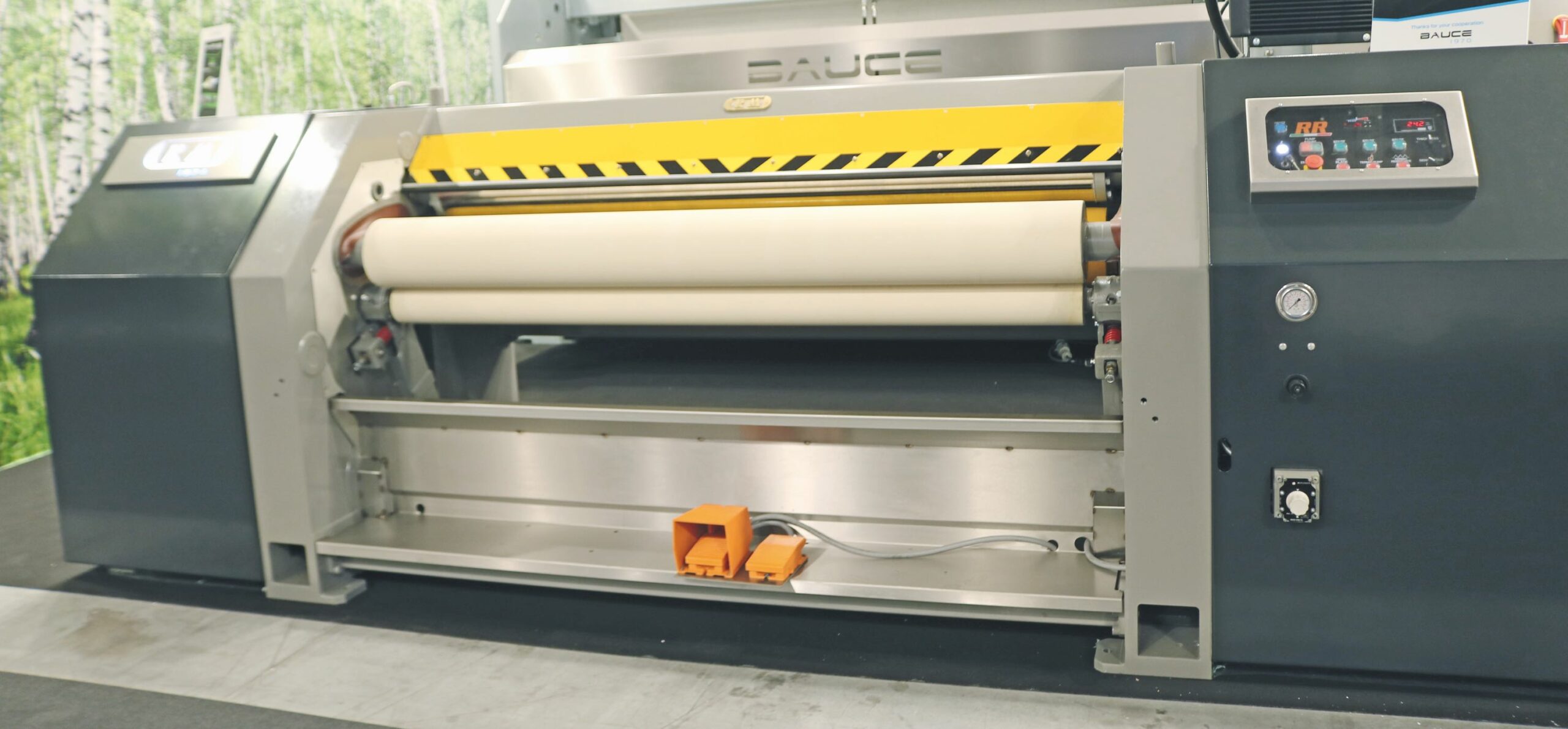 Bauce's sammying machine now has 4 blade cylinders | Simac Tanning Tech