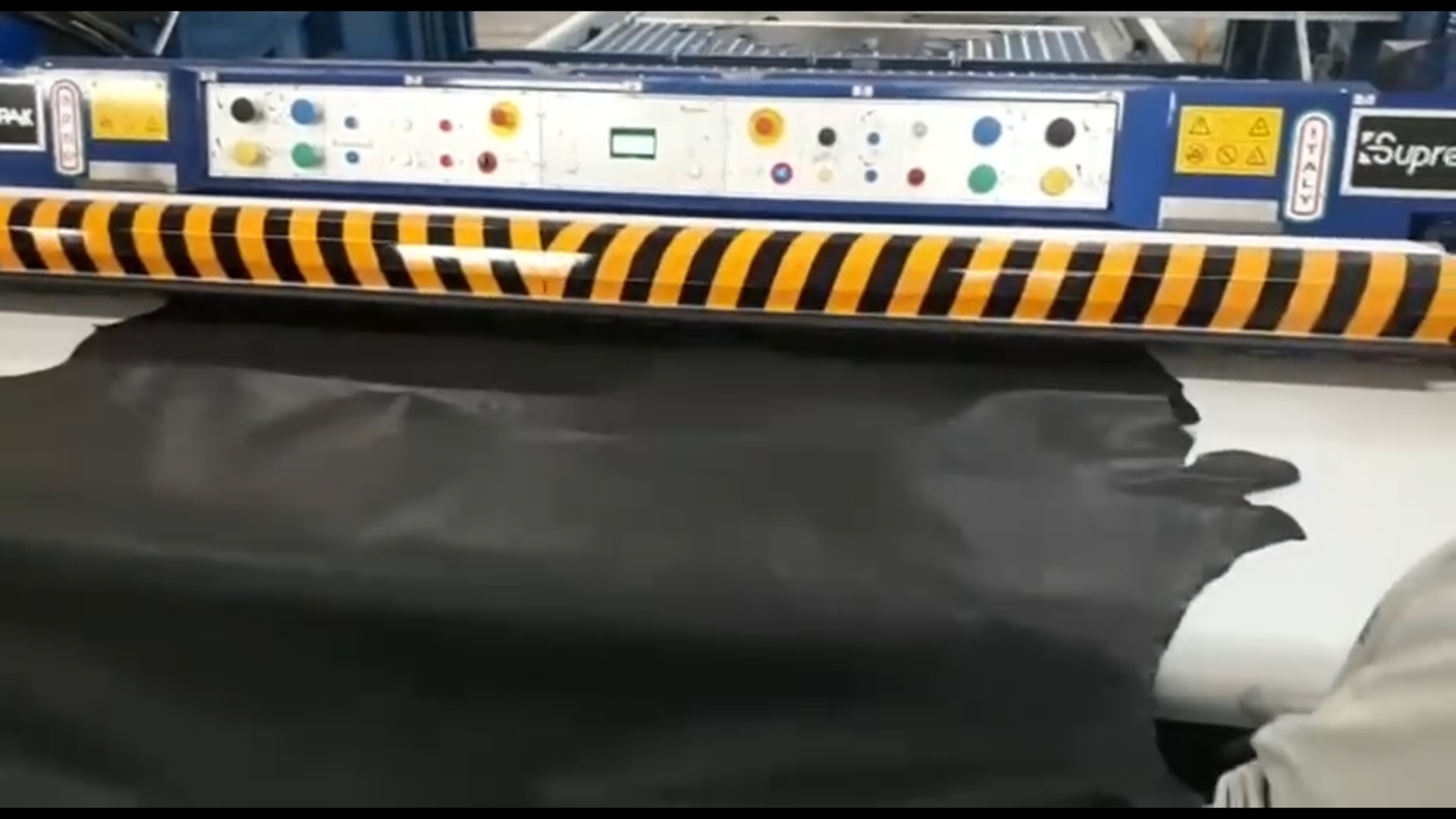 ALPESPAK: Suprema splitting machine with automatic introducer | Simac ...