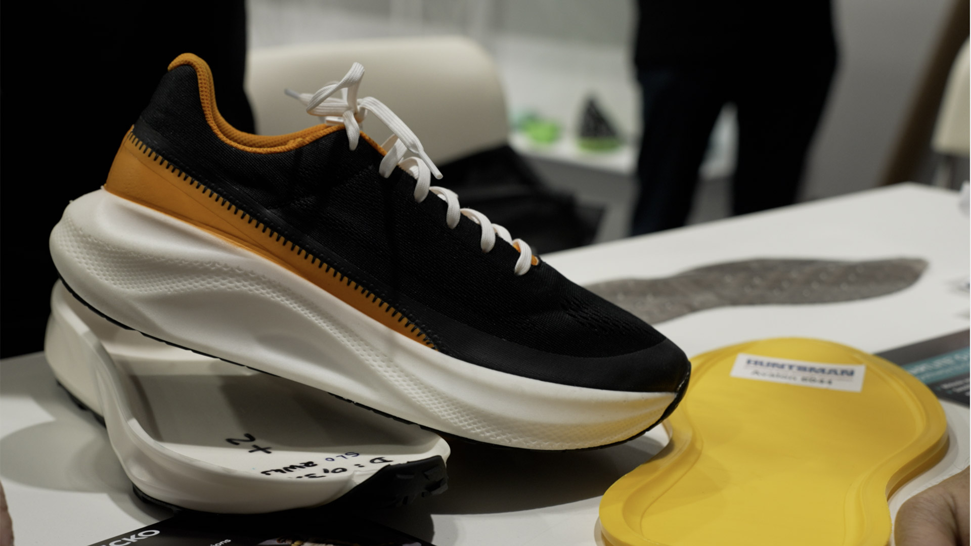 HUNTSMAN: innovation in thermoplastic polyurethanes | Simac Tanning Tech