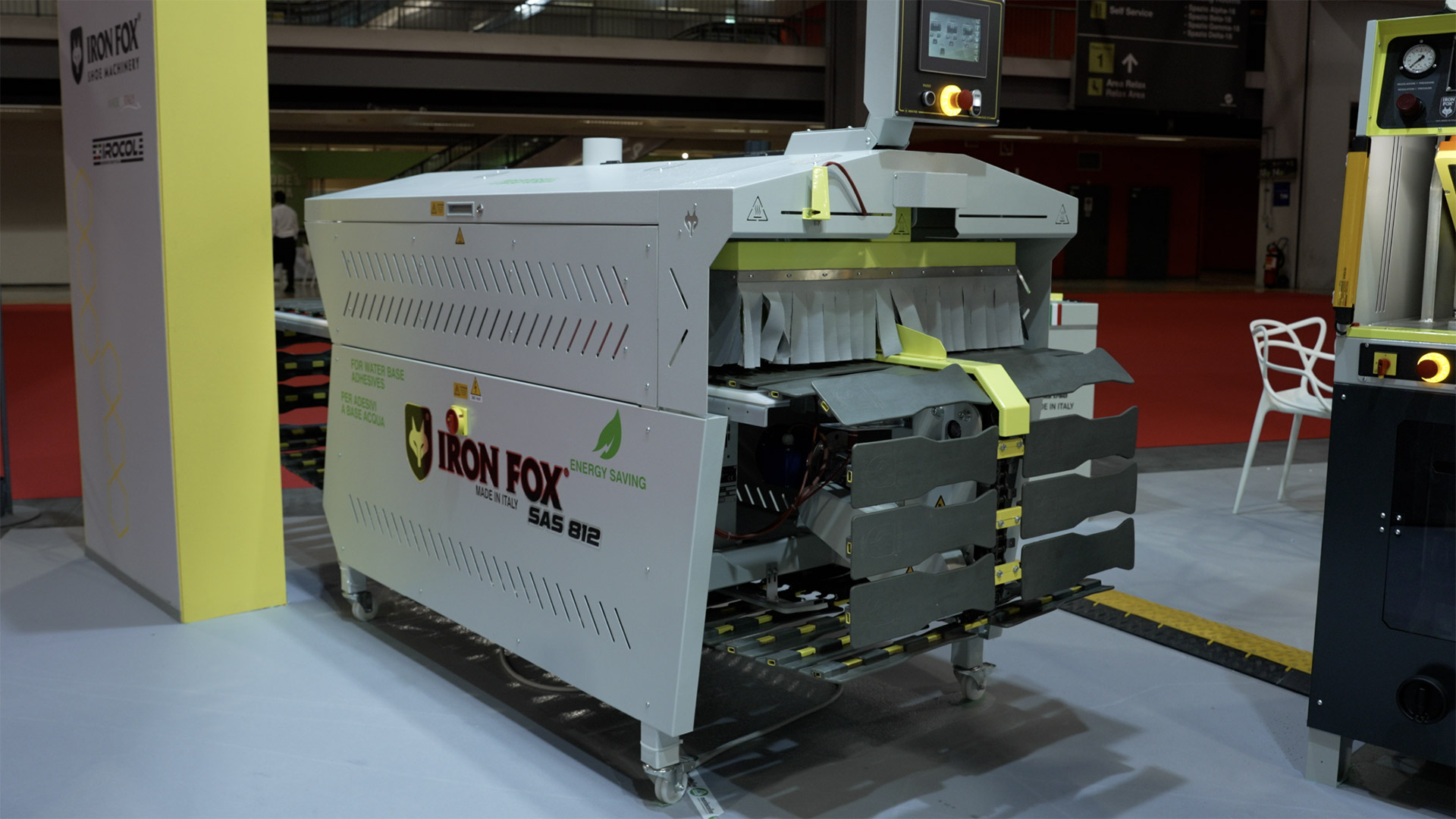 IRON FOX: reduced time in drying water-based adhesives | Simac Tanning Tech