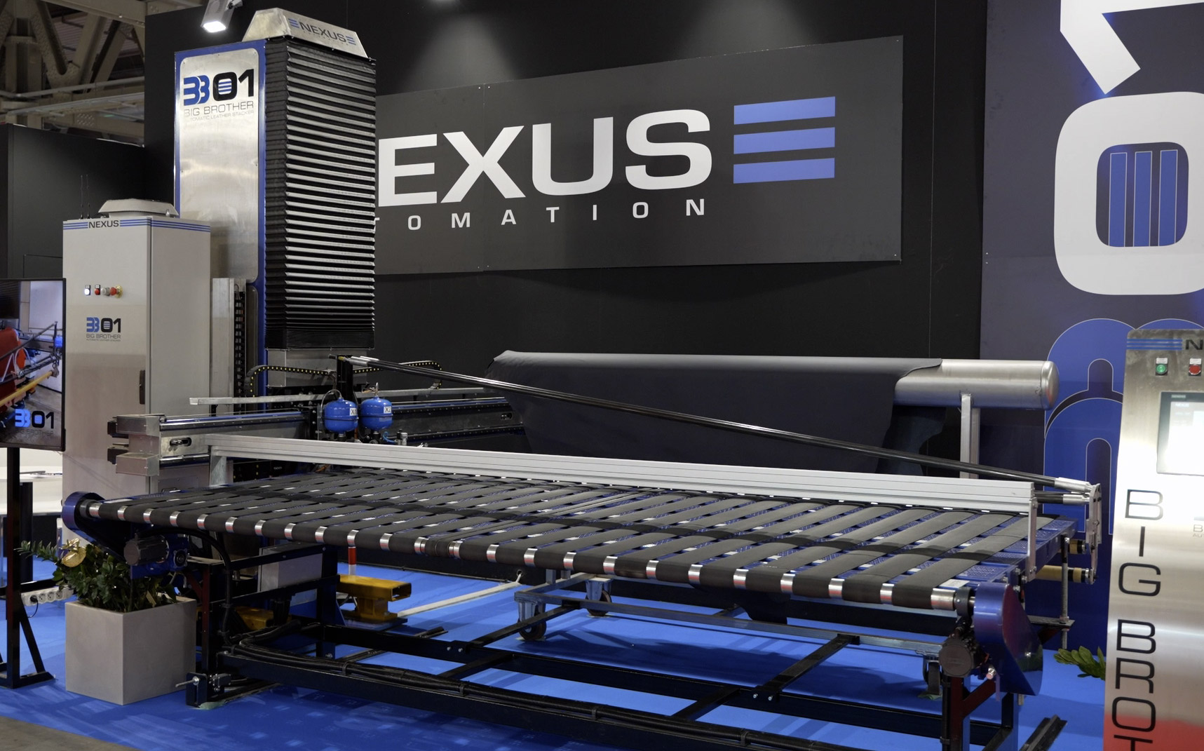 NEXUS AUTOMATION: BIG BROTHER for stacking hides | Simac Tanning Tech